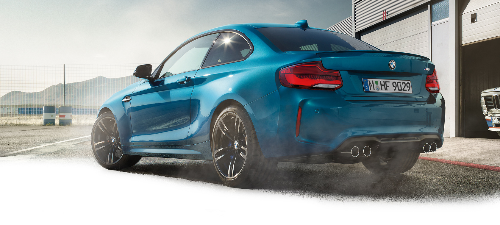 BMW M2 쿠페 : M 파워 월드