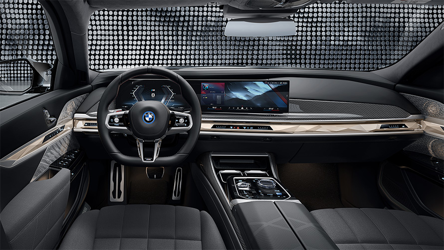 BMW i7 M70 xDrive (순수전기 프리미엄 고성능 세단)